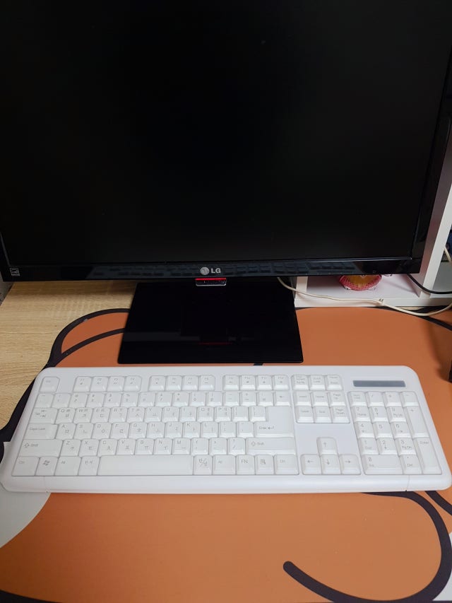 커뮤니티 > 사용후기 > QSENN K1000 무선키보드 (화이트, 키스킨 포함) 이용후기