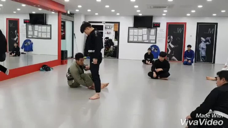금요일 운동 추천 천안 다이어트 킥복싱 두정동 그룹pt 성정동 피티 백석동 복싱 성성동 권투 신부동 무에타이 두정역 주짓수