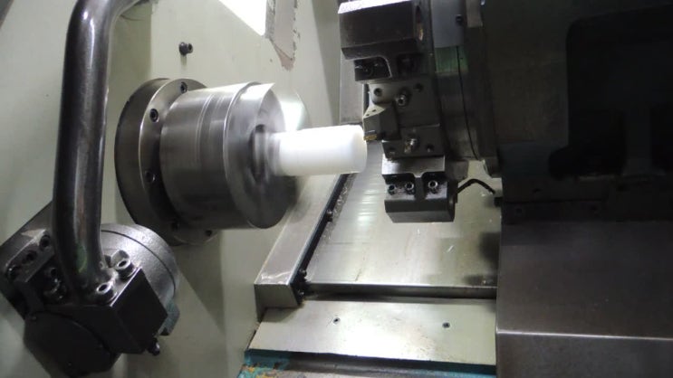 기술도 영어처럼 언어다 Ncs 머시닝센터 Mct 및 Cnc선반 범용밀링 범용선반 기계가공 실무능력 향상 자격증 교육과정 안내 직업훈련교사 공고교사 교강사를 위한 실무