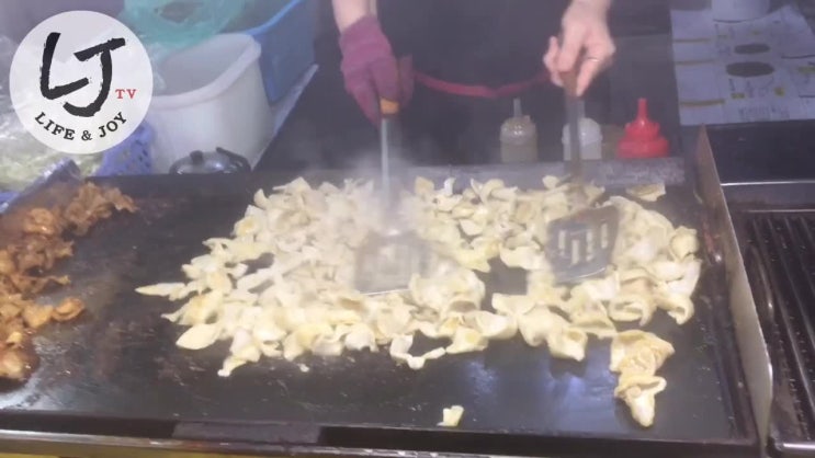 【Life J】-【Food】 Wangsimni Gopchang Woorim Market, Jungnang-gu 중랑구 우림시장 ...