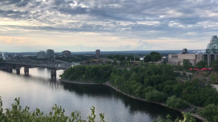 [캐나다 여행] 첫날 오타와 Ottawa 산책 - 팔러먼트힐 전망대, 빅토리아타워벨, 리도 운하 / Parliament Hill ...