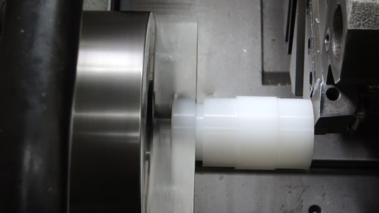 09월 21일 22일 주말교육 안내 머시닝센터 Mct Cnc선반 마스터캠 Ugnx 오토캐드 범용밀링 선반 3d프린터 기술 실무교육 선반밀링기능사 가공산업기사 기계가공