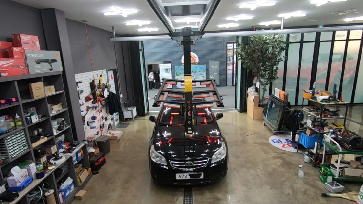 쉐보레 토스카 앞유리교체 후기 운전중 돌빵 깨짐으로 차유리금 발생 트래버스 차유리교환비용 정보 및 열차단썬팅 비품유리 중고유리 교환정보 공유 Tip~~ 네이버 블로그