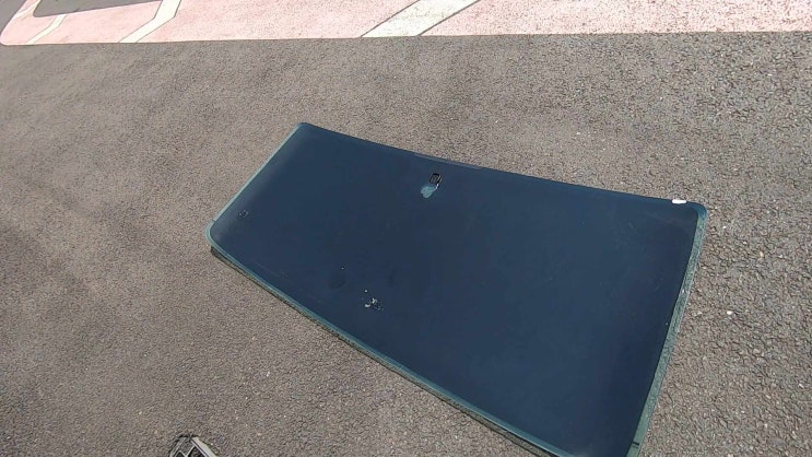 마이티 35톤 유리교체 배송업무중 갑자기 깨진 현대 트럭 전면유리교체와 솔라쉴드 St열차단 틴팅 후기와 내 화물차 자동차유리교환 시공 수리가격 정보 Tip 정보 수록