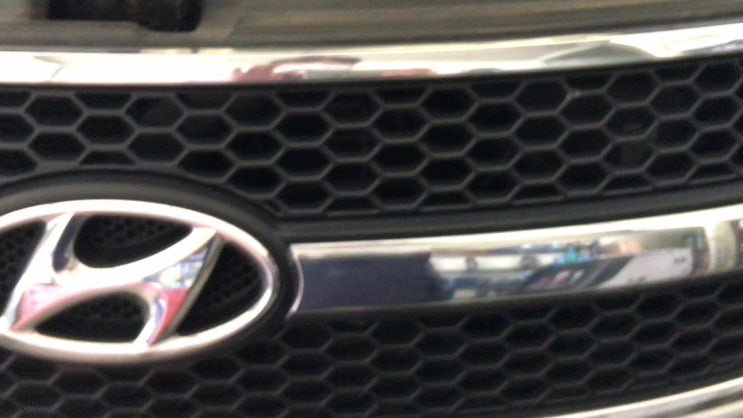 자동차 엔진소음이 많이 커요그랜드 스타렉스 에어컨은 시원하게 잘나오는데 블로워 팬냉각팬 고장으로 에어컨 작동하면 위잉갈갈갈 베어링 고장난거 처럼 소음이 크고