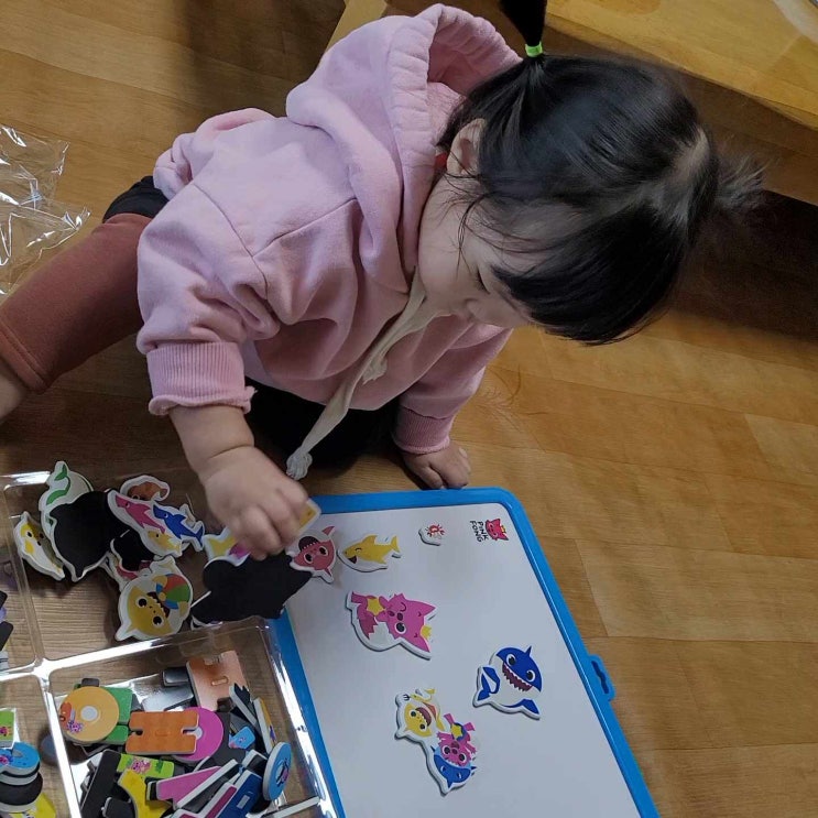 5살 2살 함께 사용가능한 핑크퐁 자석놀이 한글영어숫자 알찬구성이에요 네이버 블로그