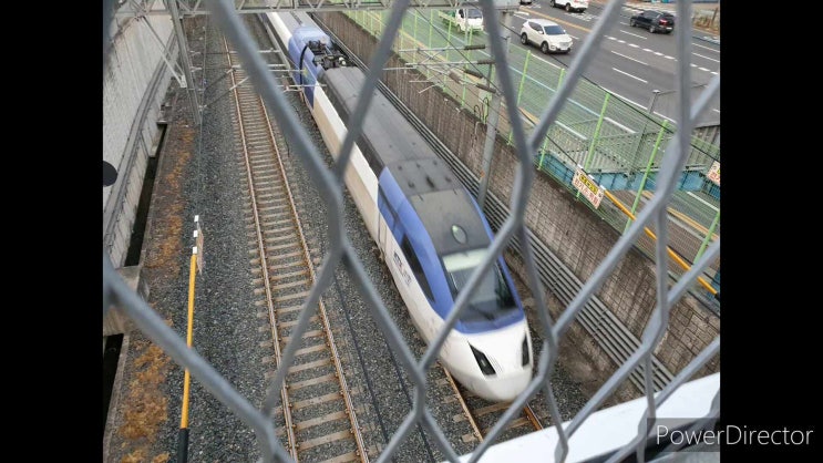 Unstoppable Rock N Roll Train Music Video : 네이버 블로그