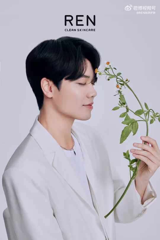 임언준(林彦俊 Evan Lin)REN纯净护肤(220618) : 네이버 블로그