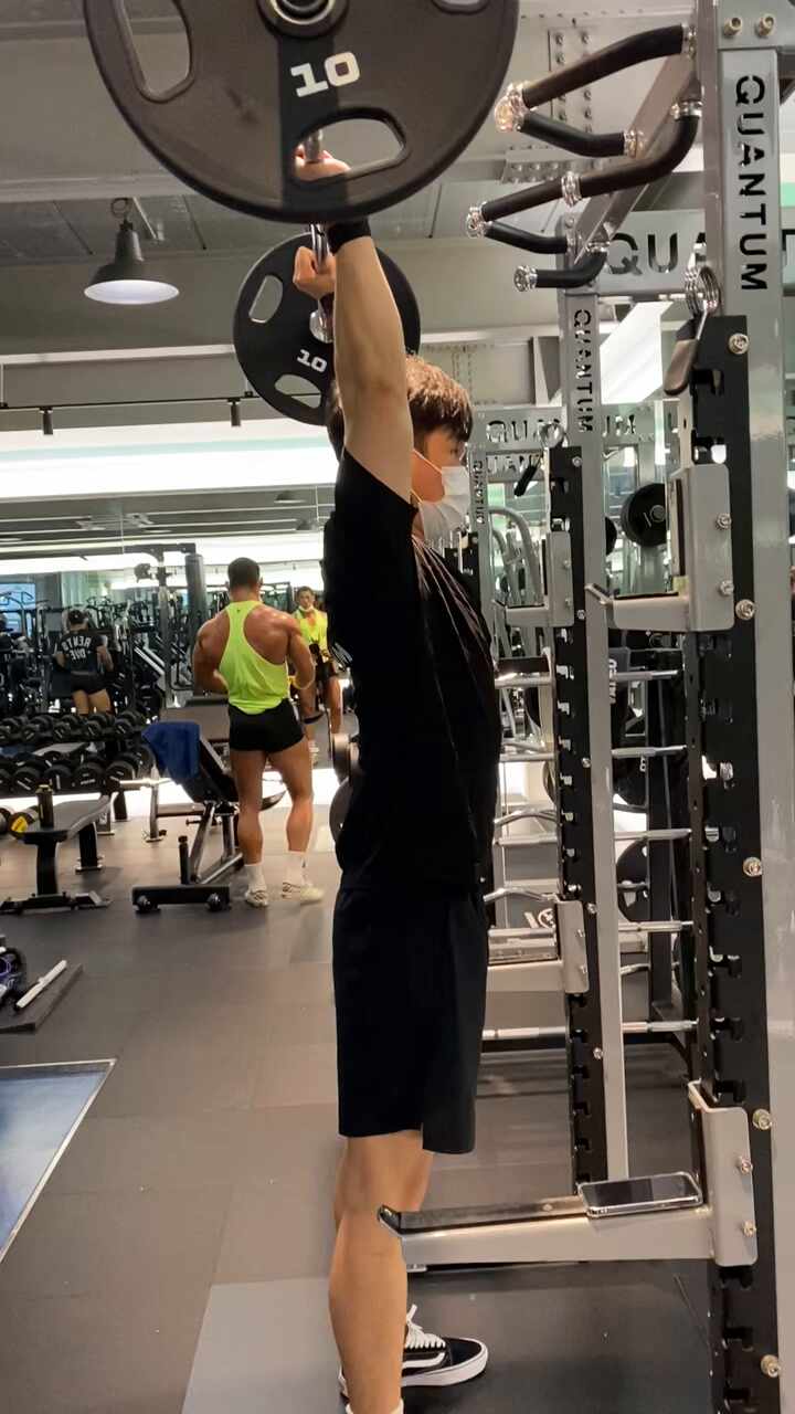 동래구헬스장안락동헬스장동래pt 건담짐 어깨 수술 이력을 가진 건담짐 신xx 회원님의 운동2 어깨운동 수업후기
