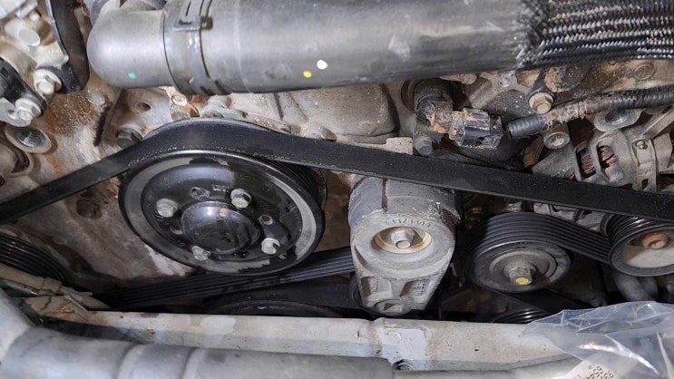 경북상주 알페온 30 차량 정비작업 발전기교환스타트모터교환에어컨가스 냉각수교환흡기크리닝외부벨트베어링워터펌프교환 댐퍼풀리파워스티어링오일 교환