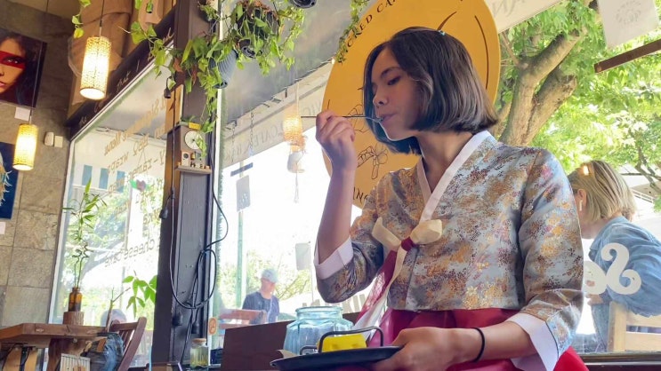 밴쿠버 한글날에는 한복과 함께 Wicked Cafe / 애국심 : 네이버 블로그