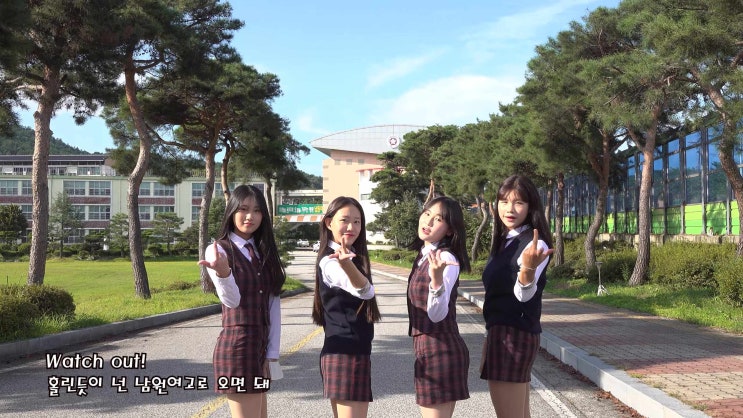 전주실용음악학원 전주보컬학원 미디작편곡보컬기타랩재즈피아노 남원여자고등학교에서 학교 홍보영상 녹음 작업을 위해 팔콘뮤직