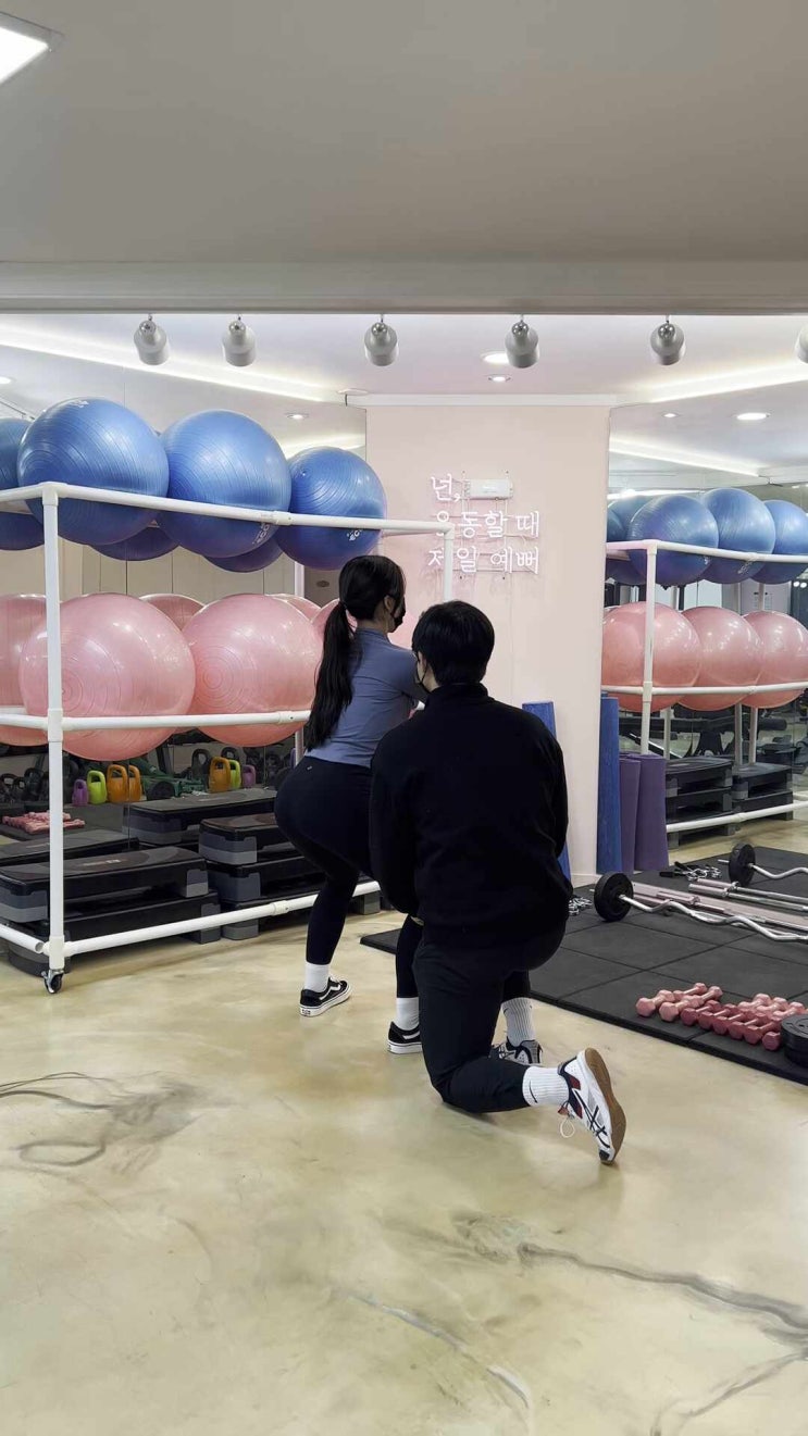슬림피티여성전용피트니스 파주점 연초에는 무엇이다 다이어트의 끝판왕 둔근 자극을 찾기 위한 하체운동 파주여성피티 금촌여성