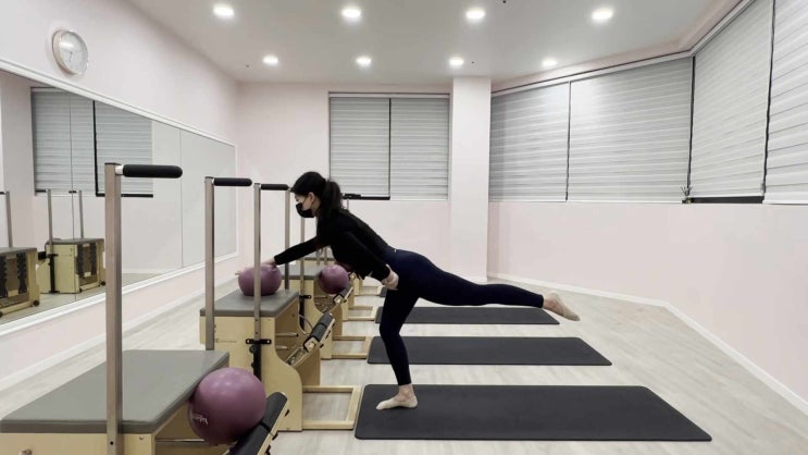 풍무동필라테스 김포 필라테스 체어 미니볼 힙 익스텐션 티발란스 ㅣ보니따필라테스 김포 풍무점 네이버 블로그