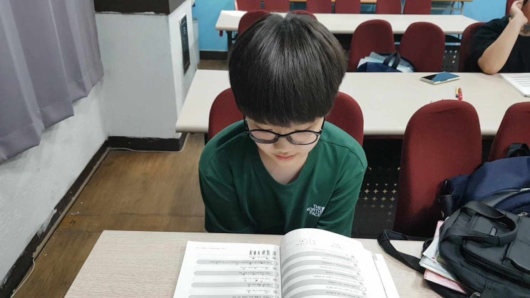 위너스어학원 아이의 영어 읽기 실력 짧은 시간에도 확 달라질수 있습니다 가경동영어학원 성화동영어학원 개신동영어학원