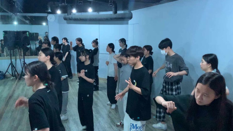 하남댄스학원 이댄스학원 프리스타일 수업으로 내 춤의 스타일을 찾아볼까요~ 네이버 블로그