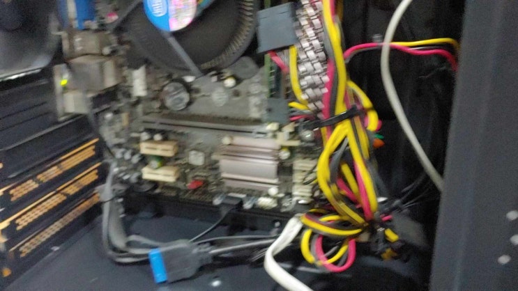 익산 부송동 컴퓨터 출장 수리 속도가 느린 Pc 청소 및 포맷 후 윈도우10 재설치 Cpu의 세척 및 서멀 구리스도 재도포