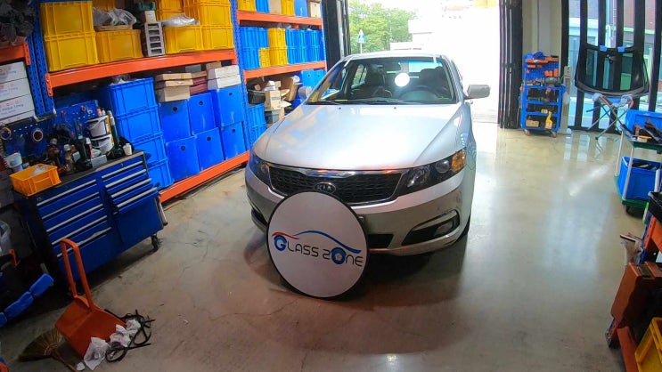 로체 앞유리교체 기아자동차 Lotze 튄돌로 깨진 정품 전면유리교환 수리과정 소개와 정확한 내차 앞유리교환 수리가격 비용알아두기 네이버 블로그