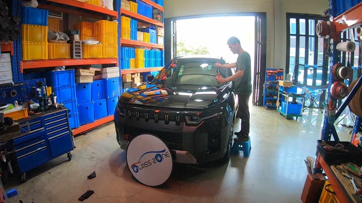 토레스 앞유리교환 도로에서 튄돌로 차유리가 깨진 Torres 정품 전면유리교체 썬팅 수리패키지 과정 소개와 쌍용자동차 전면유리교환시 정확한 수리비용 정보 네이버 블로그