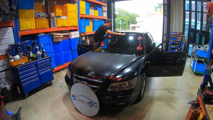 쏘나타 Nf 앞유리교환 튄돌로 차앞유리가 깨진 Sonata 쏠라타입 정품 자동차유리교환 설치단계와 내 자동차유리 교체수리시 정확한 수리비용가격 조회하기 네이버 블로그