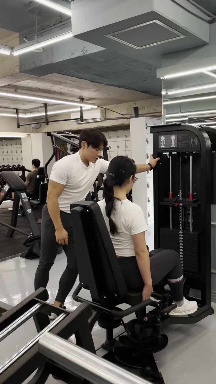 연희동 헬스장에서 알려주는 효과적인 힙 어브덕션 운동법 연희pt 네이버 블로그