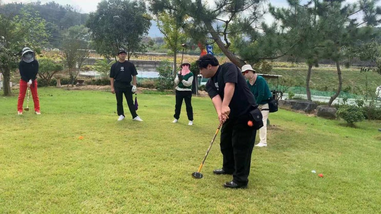 파크 골프자세 어디서 정확하게 배울 수 있을까 부산 삼대파크골프 사관학교 5기 12월 16일 17일 경산 일월 파크골프장