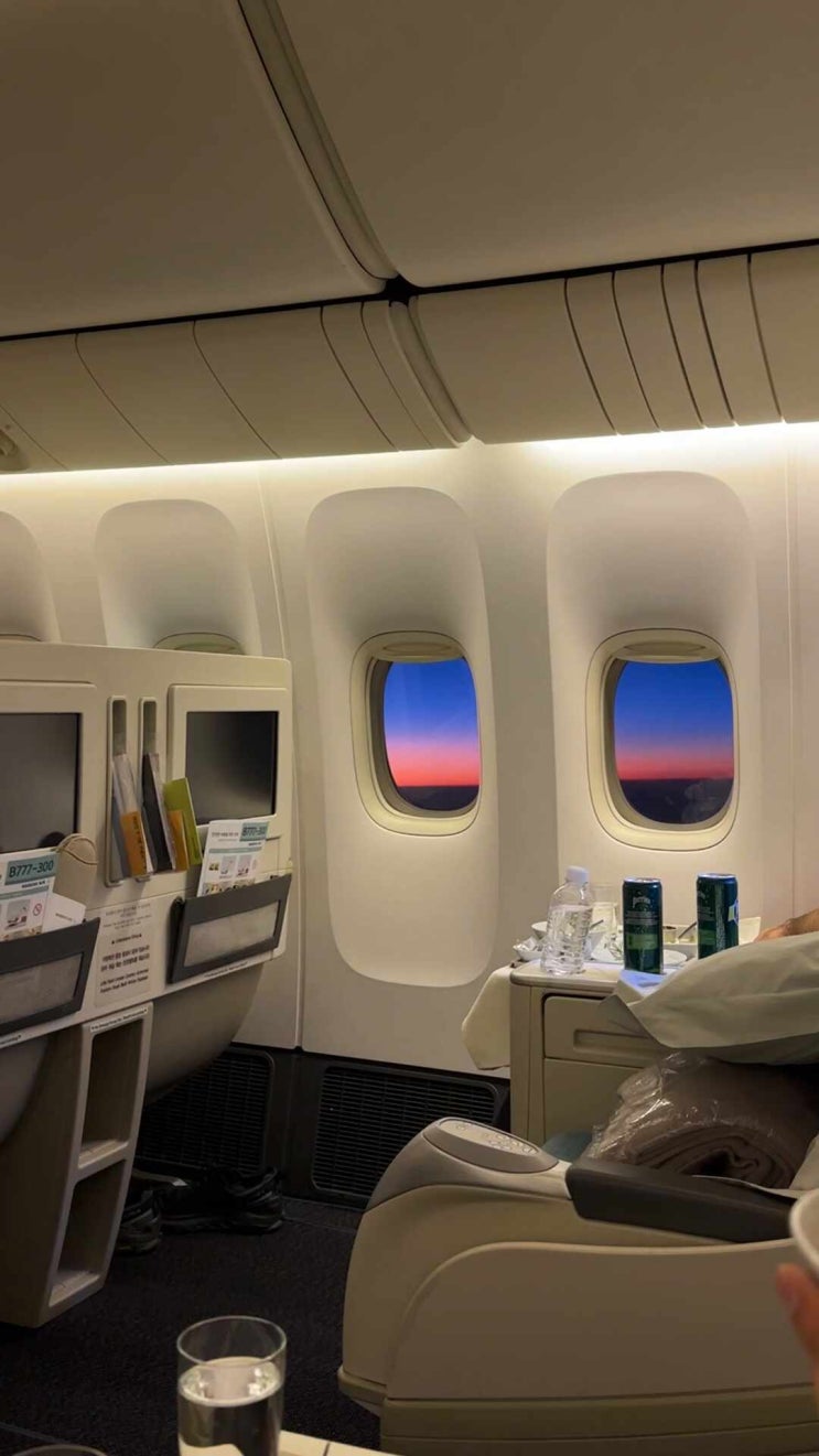 푸켓 태교여행 1일차 말톡 이심, 대한항공 KAL 라운지, KE663 프레스티지석, 클룩 공항픽업, 냅빠통 체크인 : 네이버 블로그