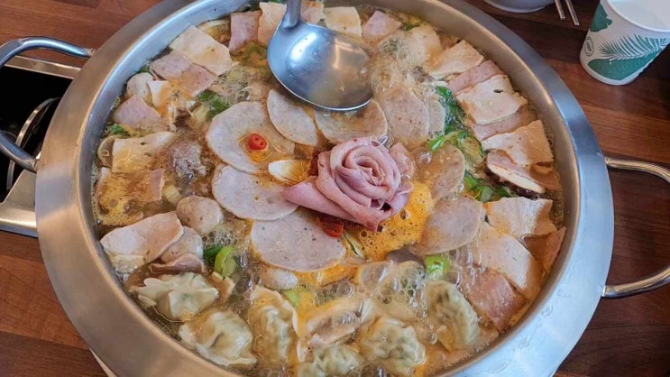 청주맛집 수제햄고래부대찌개 지웰시티점 고래꽃부대찌개 수제떡갈비정식 회식 단체 추천 맛집 복대동맛집 지웰시티