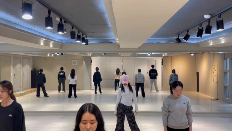서면제트엔댄스 케이팝댄스 V반월수 성인직장인 퇴근 후 착한 수강료로 즐길 수 있는 취미클래스 신규 2개월 등록 시 월