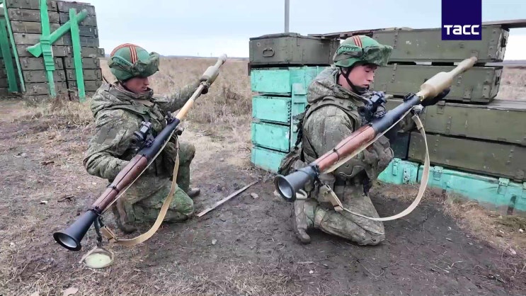 TASS 통신, 러시아 파병 북한군 훈련영상 공개 - 흥미로운 對드론 전투훈련 장면 : 네이버 블로그