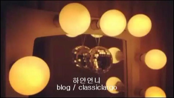 여자의 변신을 위한 나만의 시크릿 조명거울 And 조명화장대 명품브랜드 블랙스완 메이크업거울조명화장대화장대연예인거울신혼화장대