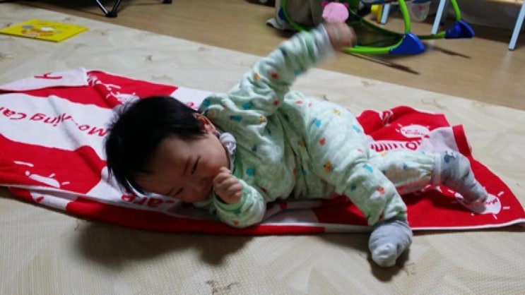 2015. 03. 11 +4M 5D (+125D) 끝없는 뒤집기 도전중인 윤성이 : 네이버 블로그