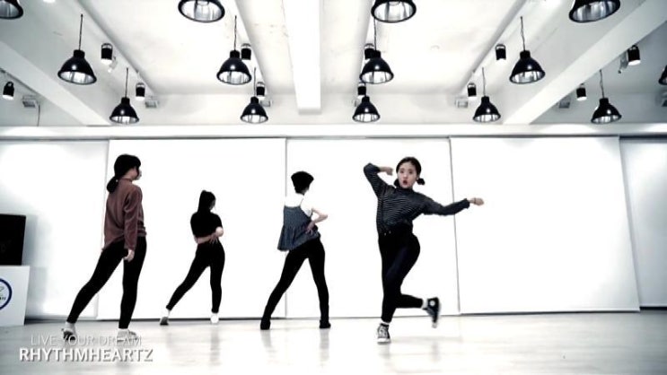 왁킹댄스 왁킹배우기 Waacking dance 왁킹 FKJ - Lying together (Edward newgate remix ...