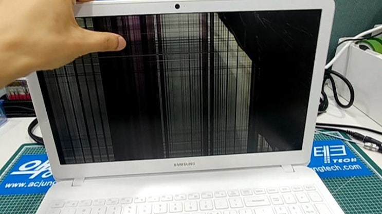 NT550XAA NT550EAA 삼성노트북 액정 파손 깨짐 수리 : 네이버 블로그