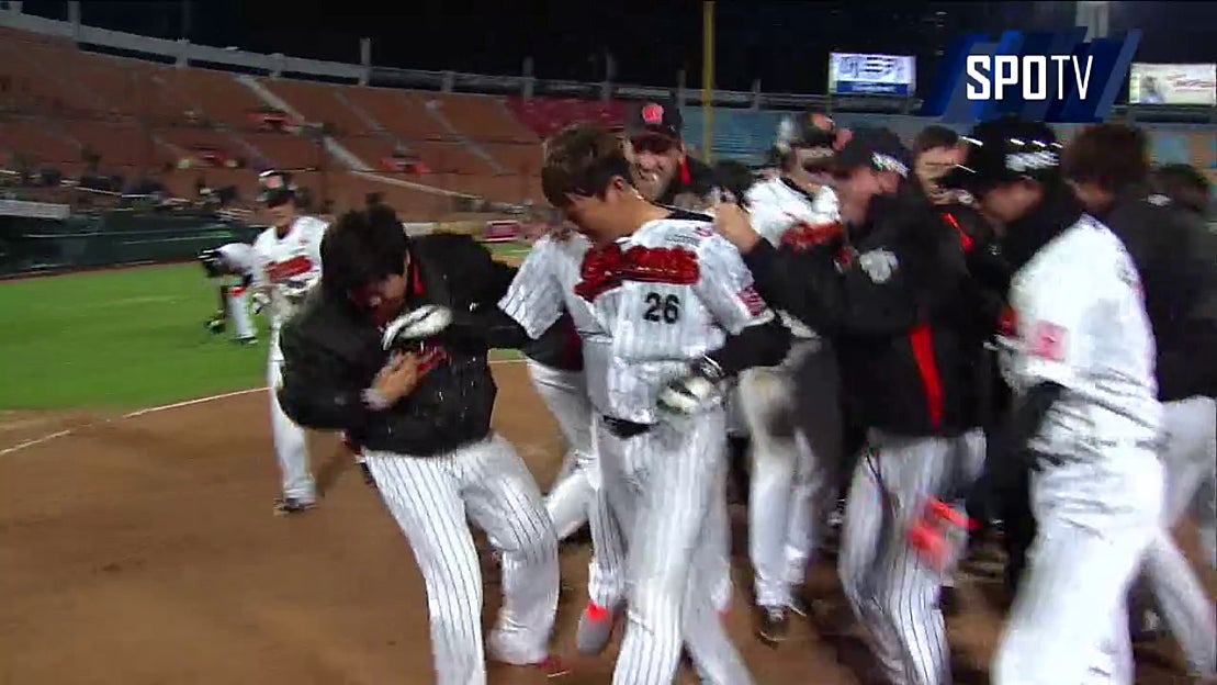 [KBO]롯데, 장성우 끝내기 역전 홈런 - 네이버 TV