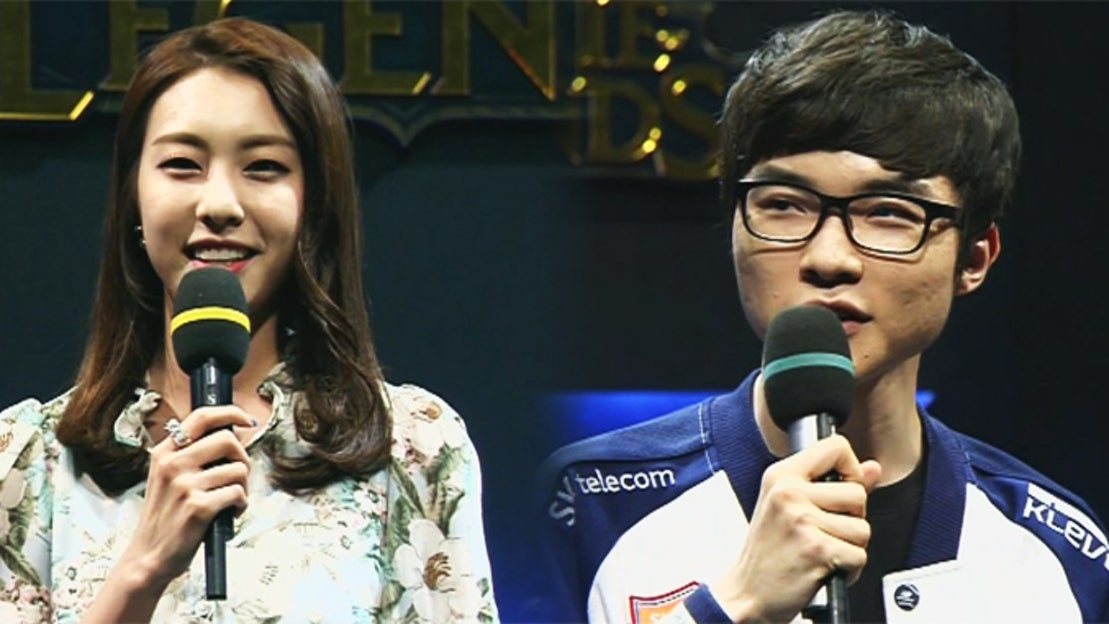 '조은정 바라기' 오늘은 단독 인터뷰하는 Faker - 네이버 TV