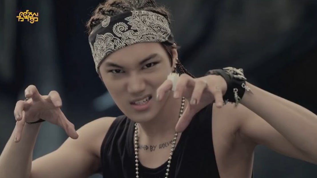 【TVPP】Oh! 엑소 데뷔 4주년 Oh! EXO 데뷔 초 무대! ‘늑대와 미녀’ @2013 쇼 음악중심 - 네이버 TV