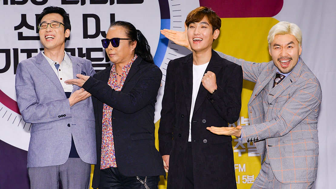 [S영상] 노홍철 강타 김태원 이윤석, 'MBC 라디오를 책임질 네 남자' (2016 MBC 라디오 춘하계 개편 기자간담회) - 네이버 TV