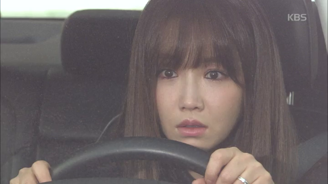 박하나, 이유리 차에 뛰어들어 - 네이버 TV