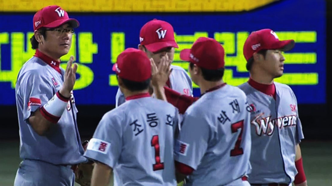 '윤희상 시즌 4승' SK, NC 3연승 저지 - 네이버 TV