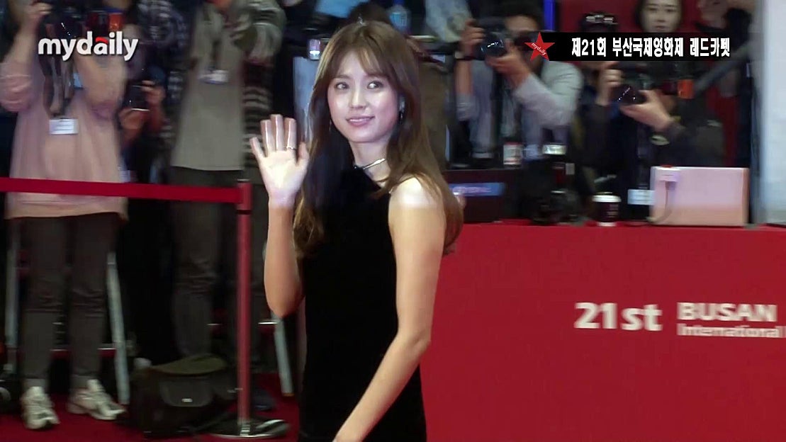 [BIFF 2016] '부산국제영화제' 한효주 '부산의 밤을 밝힌 완벽한 미모' [MD동영상] - 네이버 TV
