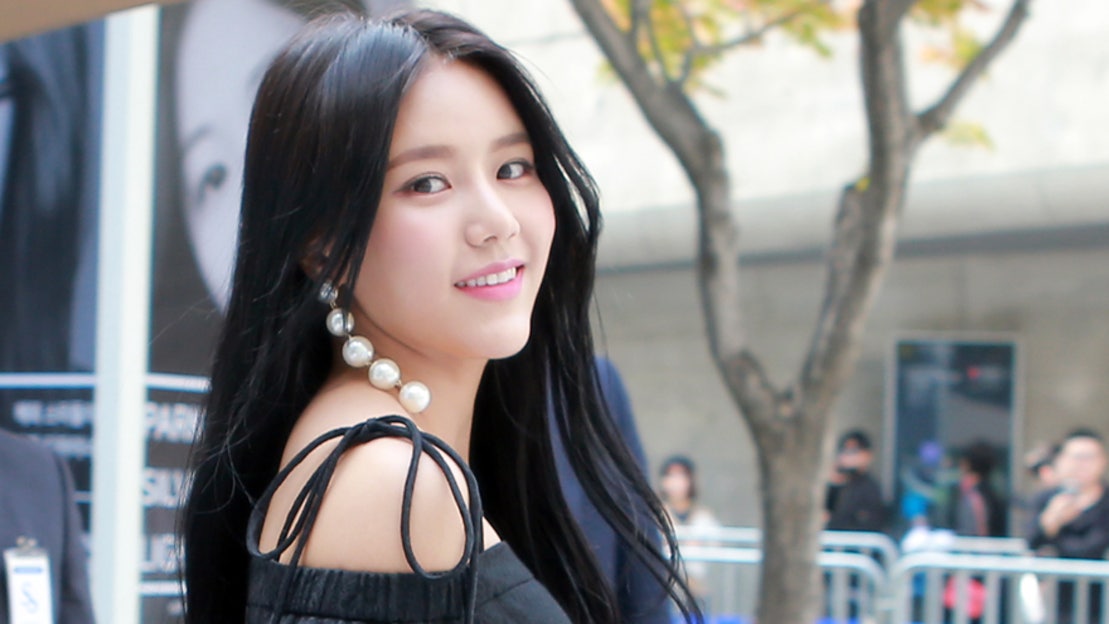 [S영상] AOA 혜정-이주연-황승언-존박, '신급 패션과 비주얼의 소유자들' - 네이버 TV