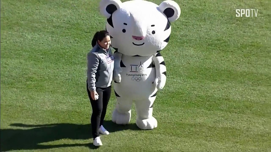 [KBO KS] 박인비 골프여제의 시구 (10.30) - 네이버 TV