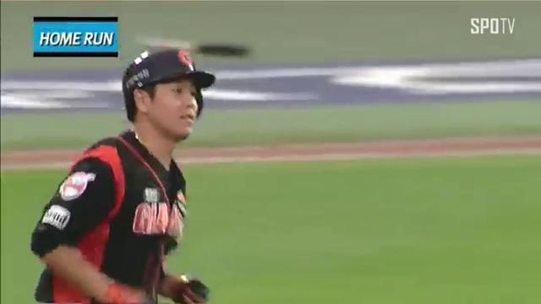 [KBO리그] 김재현 위원의 기를 받은 강민호의 200홈런! (05.04) - 네이버 TV
