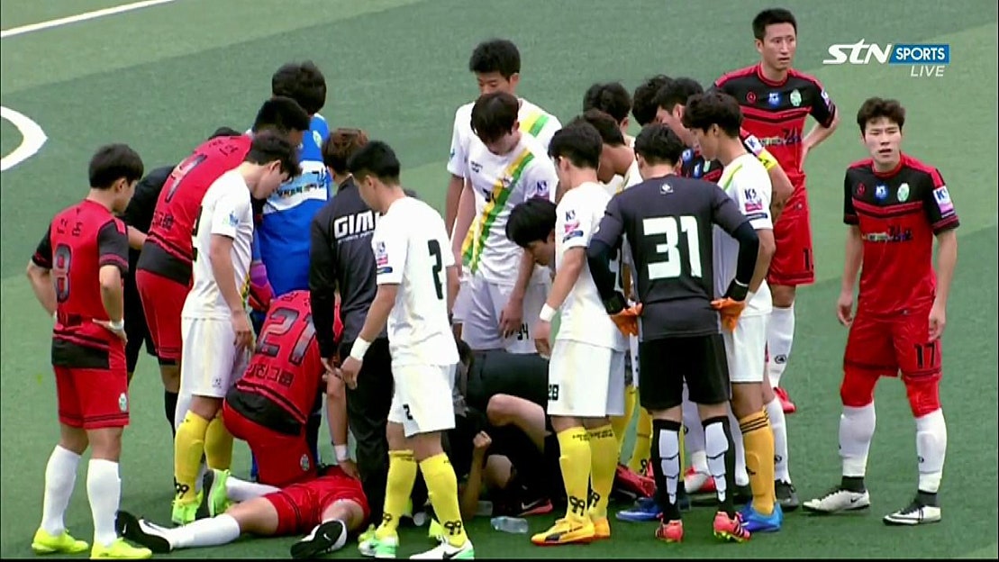 [KFA K3 어드밴스 김포시민축구단 vs 양주시민축구단] 아찔한 상황에서 빛난 선수들의 위기대처 능력 - 네이버 TV