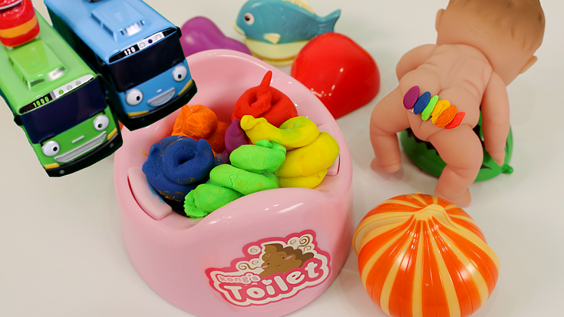 콩순이 타요 아기 인형 색깔 배변 트레이닝 놀이 하기 Potty Training Time Color Finger Song ...
