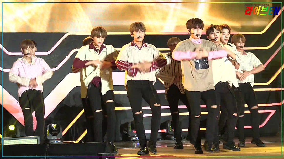 [LiveTV] 워너원 (Wanna One) - NEVER '2017피버페스티벌' - 네이버 TV