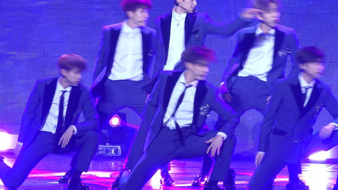 아스트로 BABY+니가불어와 문빈직캠 171115 아시아 아티스트 어워즈(ASTRO CRAZY SEXY COOL AAA MOONBIN - 네이버 TV