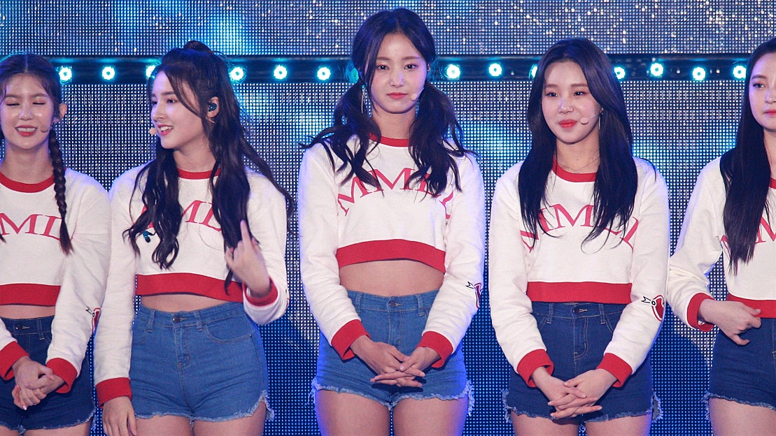 181007 모모랜드(MOMOLAND) 연우 토크 - 구로G페스티벌 아시아 드림콘서트 - 네이버 TV