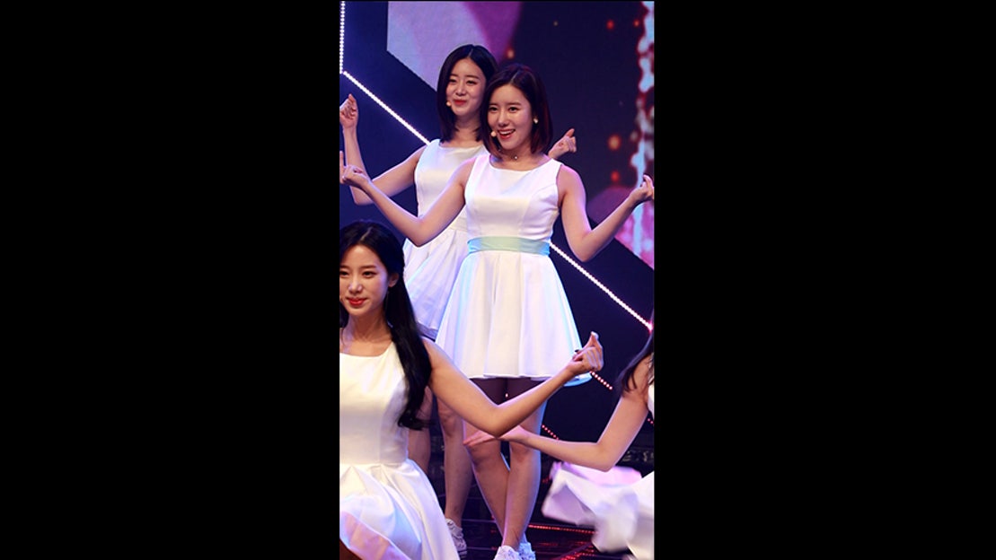 [직캠] 다예 _ 베리굿(Berrygood) _ Mellow Mellow _ Simply K-Pop _ 101918 - 네이버 TV